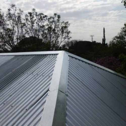 Cumbrera Moldura Chapa Galvanizada desarrollo 40 · Zinguería los ...